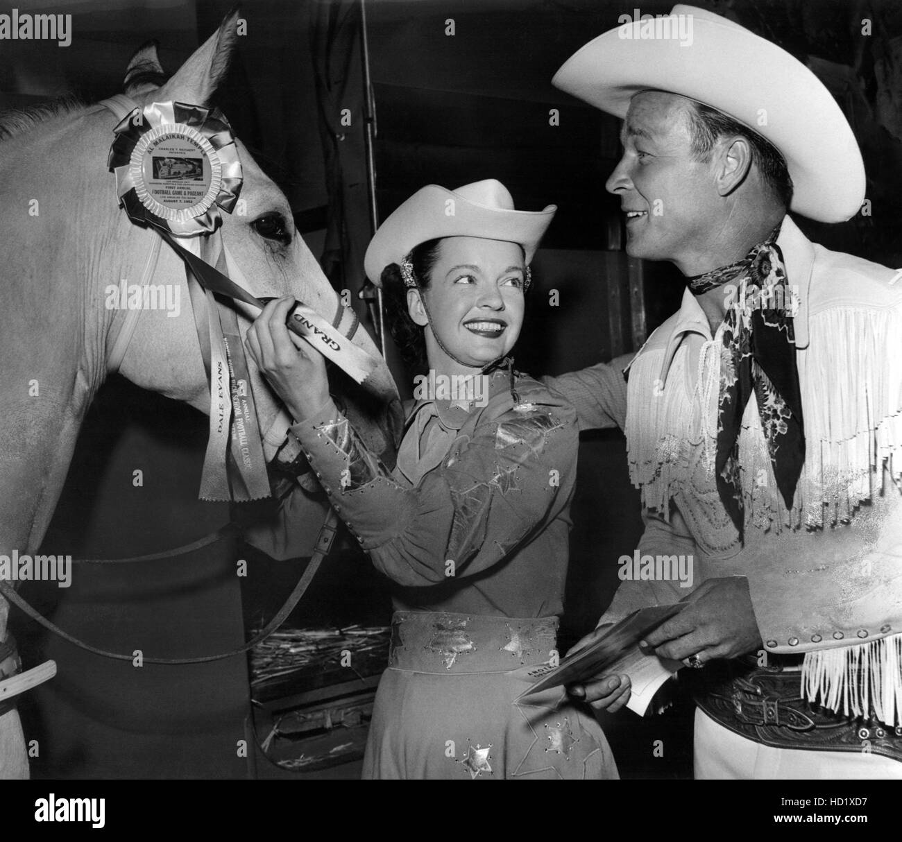 Roy Rogers and Dale Evans with Trigger, 1952 Stock Photo - Alamy