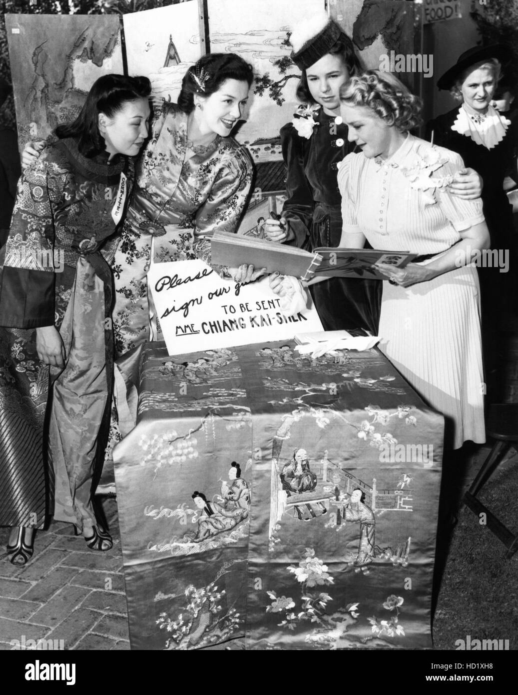 From second left: Rosalind Russell, Jane Withers, Mary Pickford ...