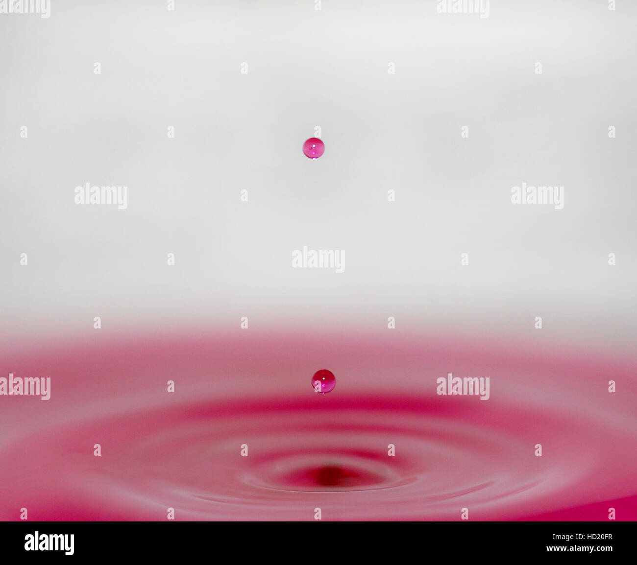 Wine colored water drops Stock Photo - Alamy