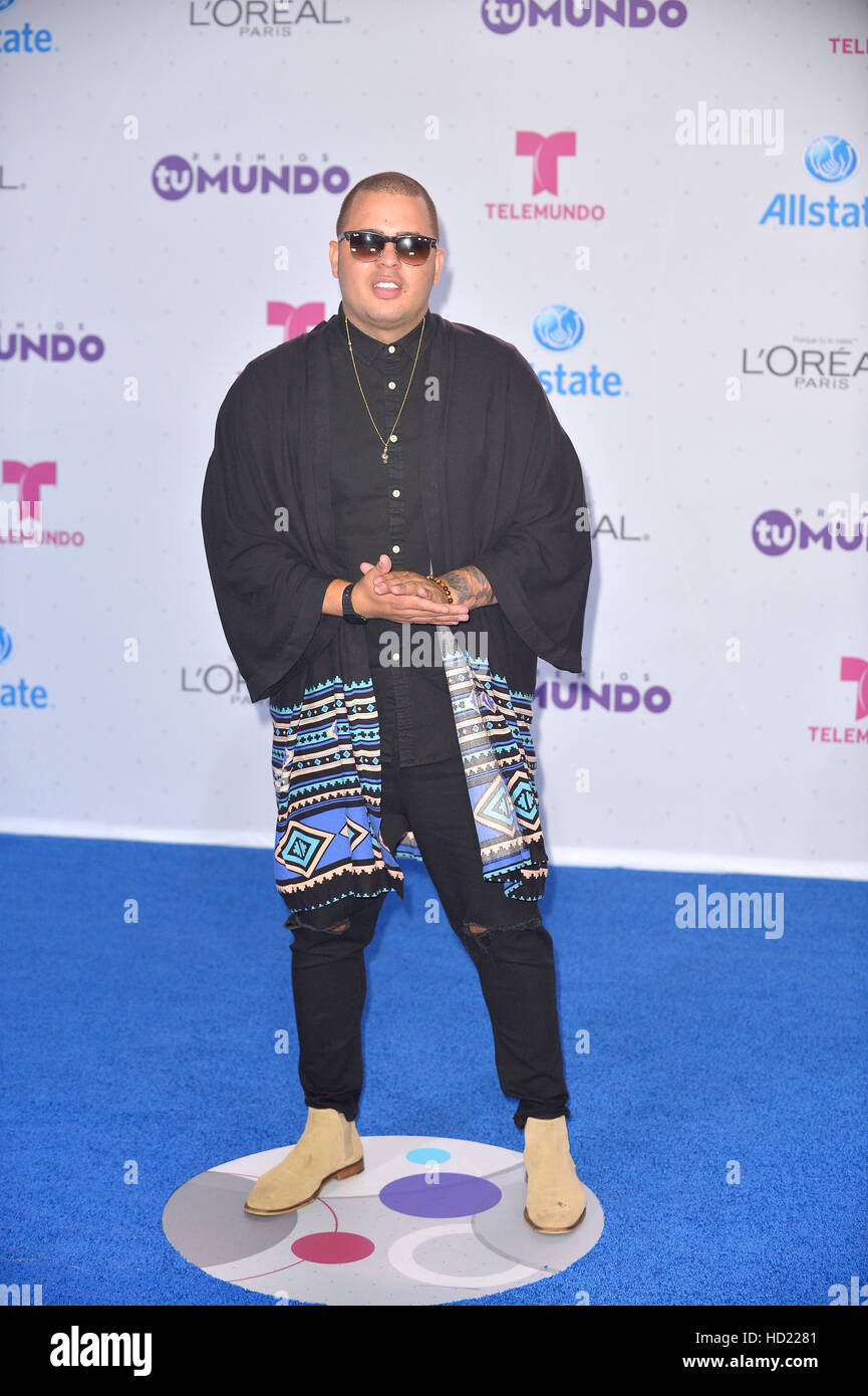 Telemundo's Premios Tu Mundo 'Your World' Awards - Arrivals Featuring ...