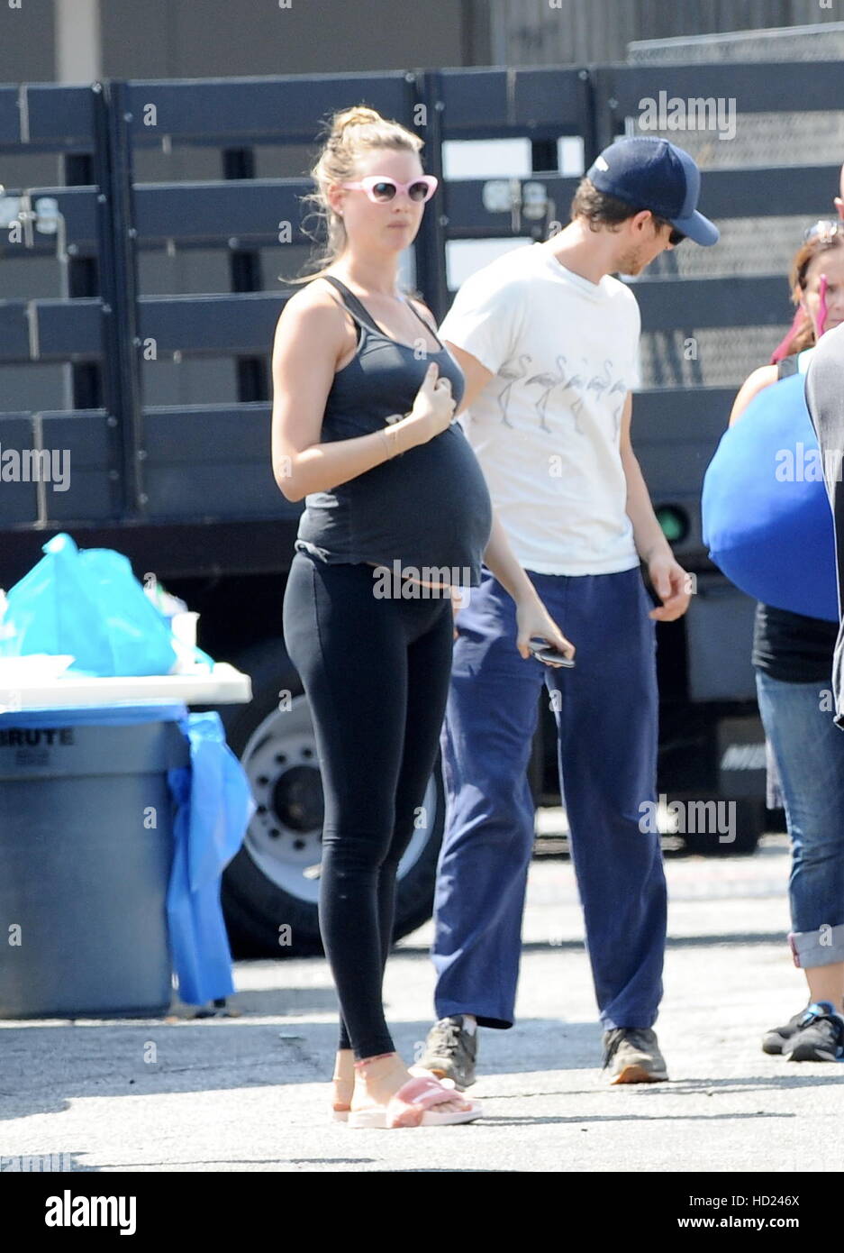 Pregnant Behati Prinsloo visits husband Adam Levine on the set of his ...