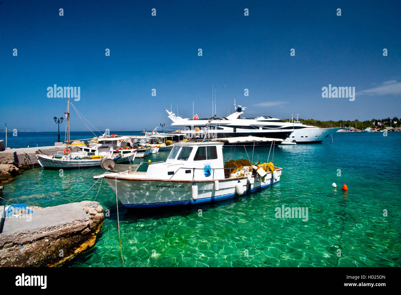 Spetses old port hi-res stock photography and images - Alamy