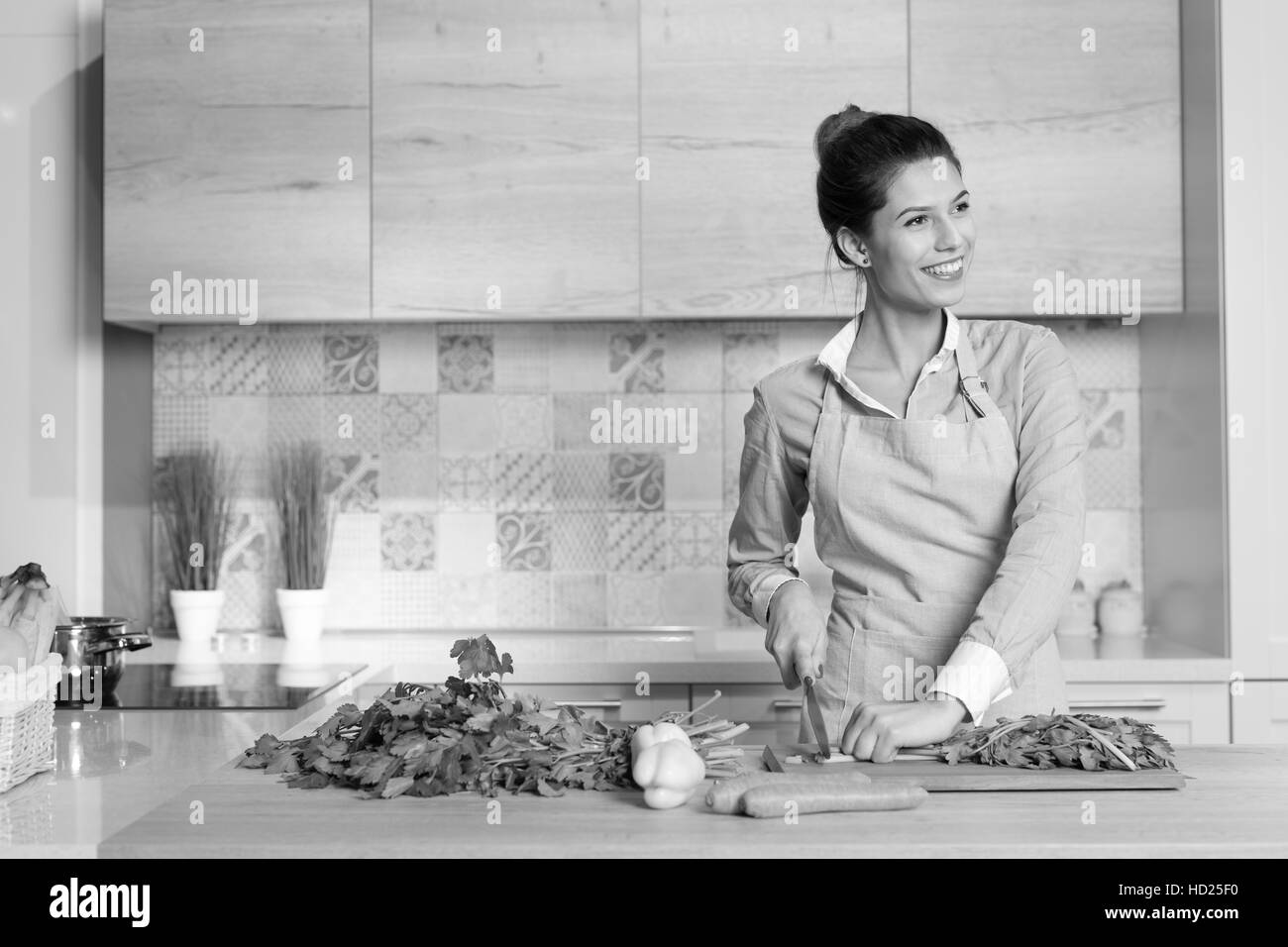 Women cooking in a kitchen Black and White Stock Photos & Images - Alamy