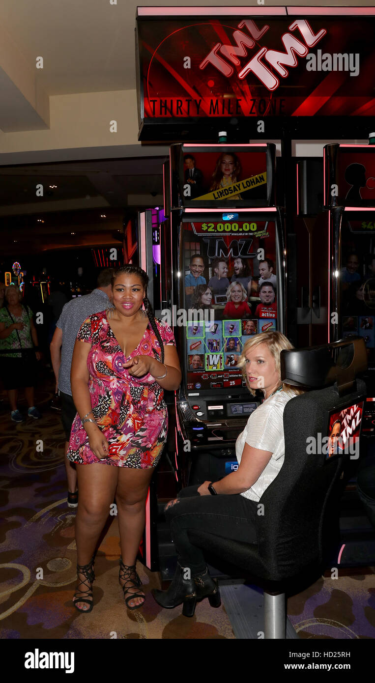 Tmz producer hi-res stock photography and images - Alamy