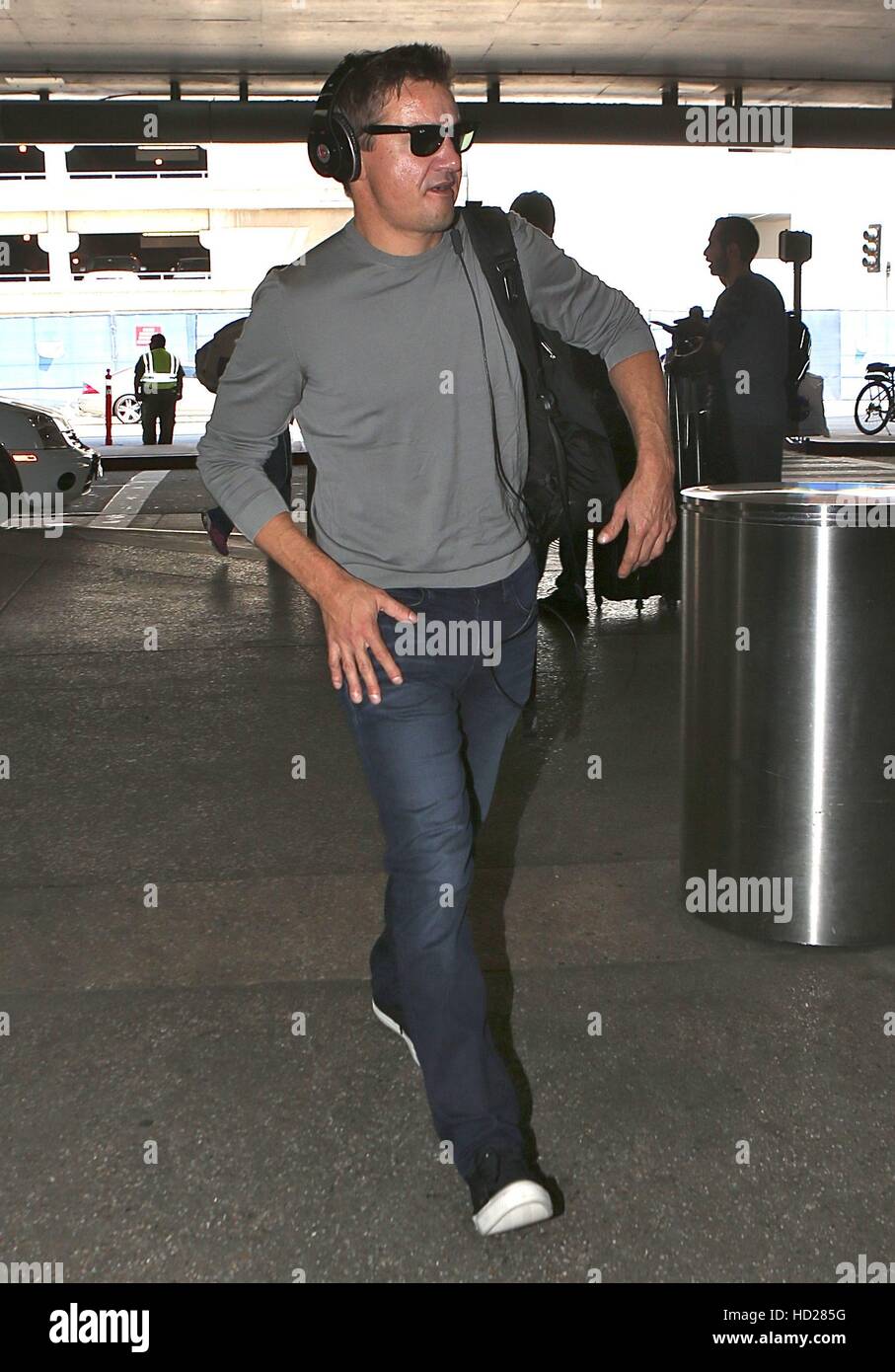 Jeremy Renner arrives at Los Angeles International (LAX) Airport ...