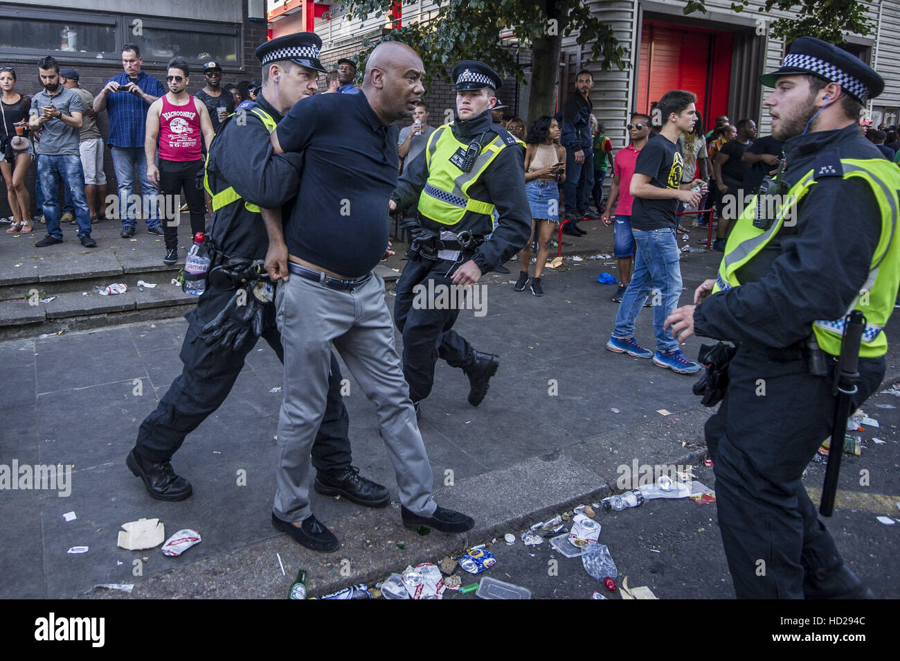 Fighting breaks out hi-res stock photography and images - Alamy
