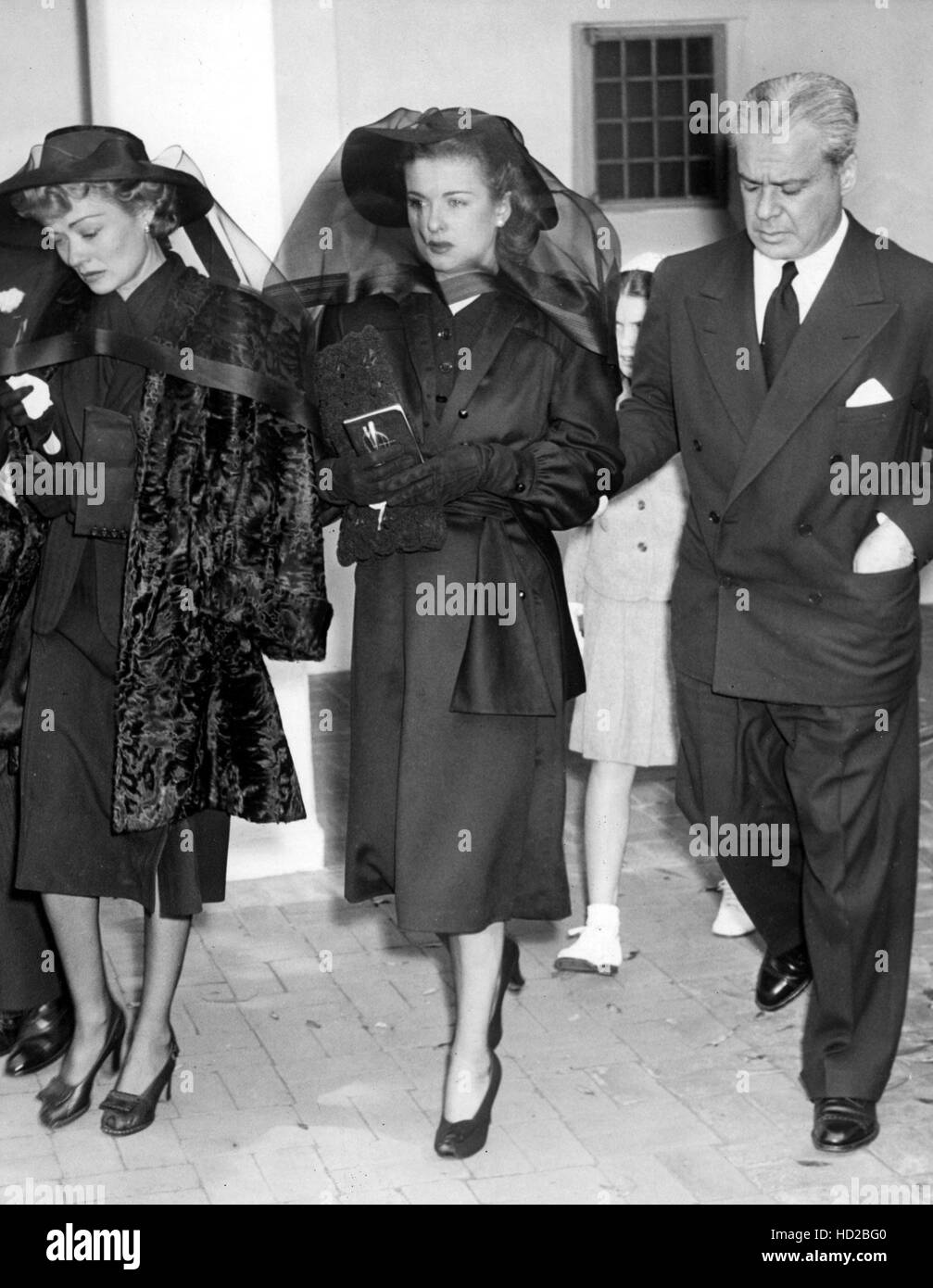 JOAN BENNETT, with her husband Walter Wanger, and her sister Constance ...