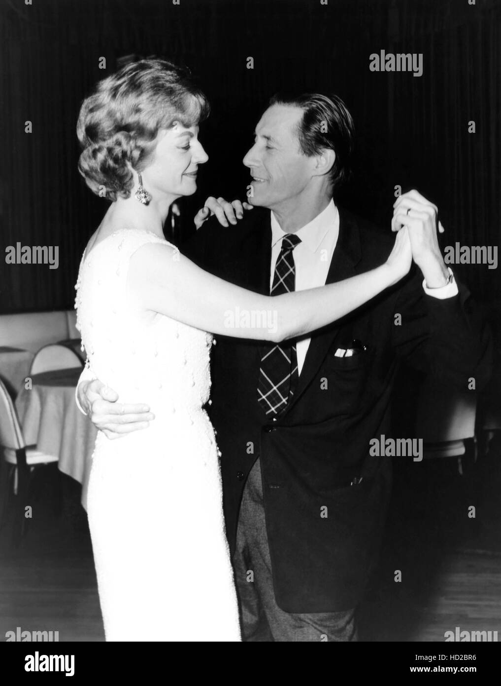 John Carradine And Wife The New Twilight Zone Still Life Synopsis