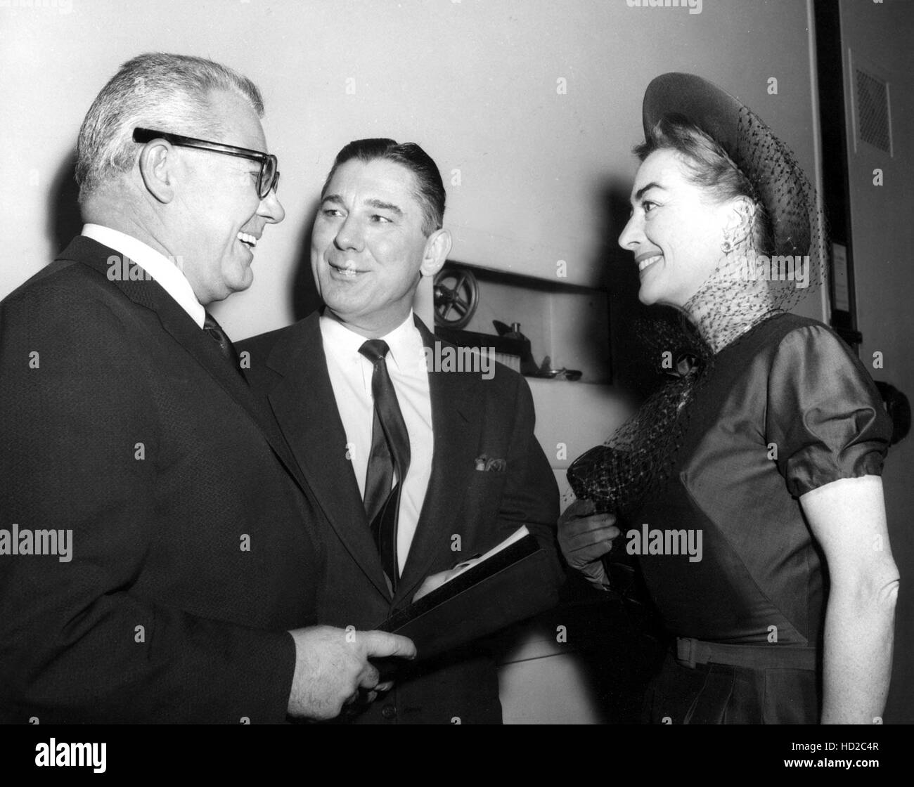 Pepsi chairman ALFRED N. STEELE, HW&MC chairman WILBUR MILLS and Mrs ...