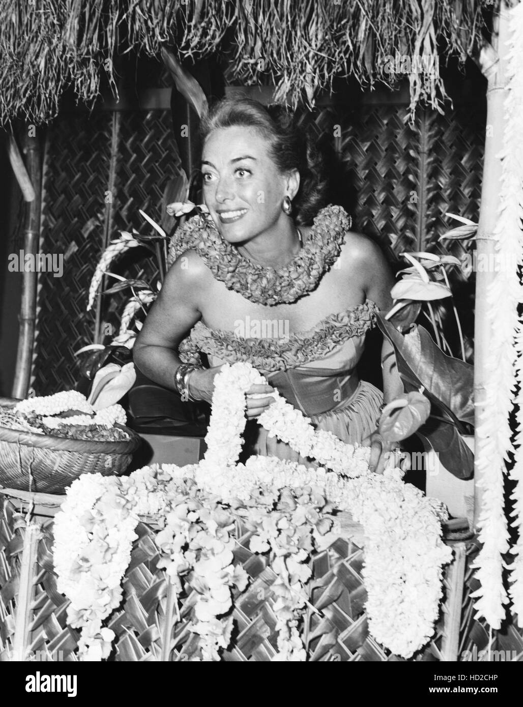 Joan Crawford, on vacation in Hawaii, 1947 Stock Photo - Alamy