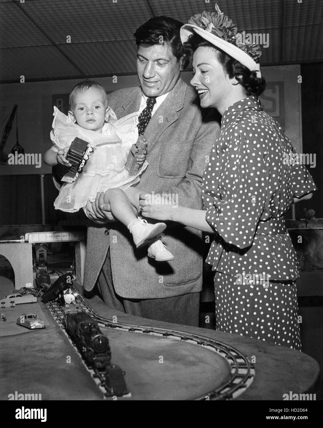 Kathryn Grayson Daughter The Photo Below From 1941 Shows Jeanette