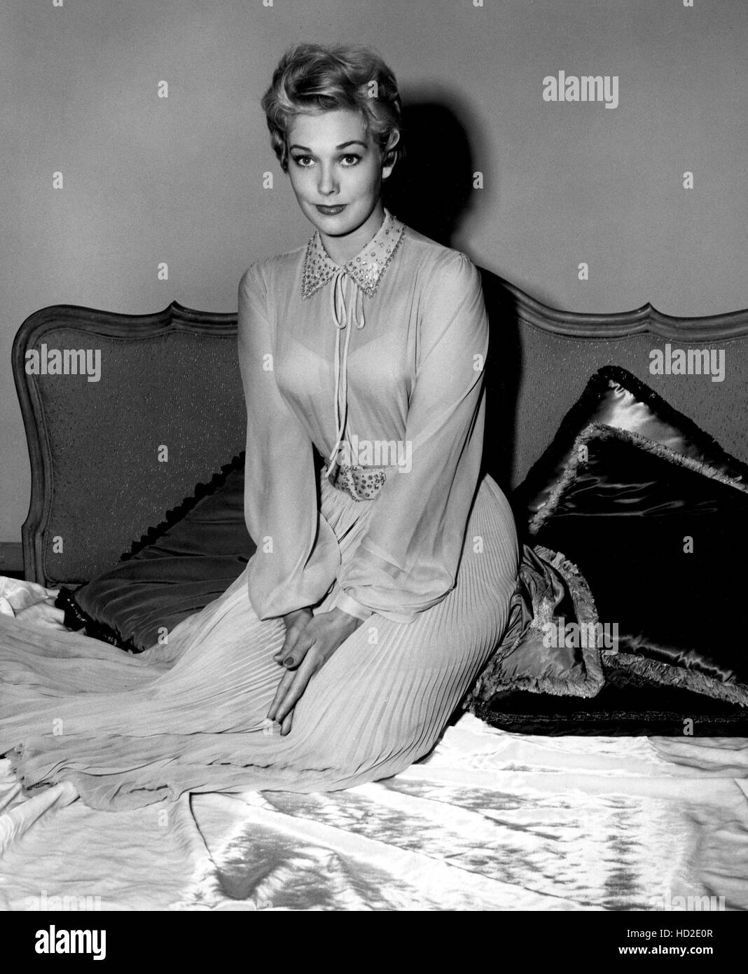 KIM NOVAK, Columbia Pictures, 1953 Stock Photo - Alamy