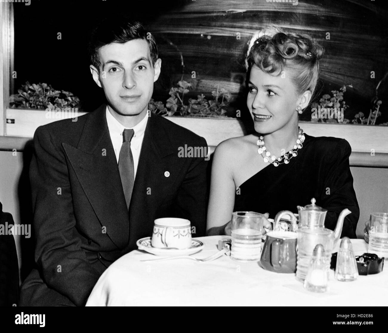 Mary Anderson, right, and her first husband, Leonard Behrens, at La Rue ...
