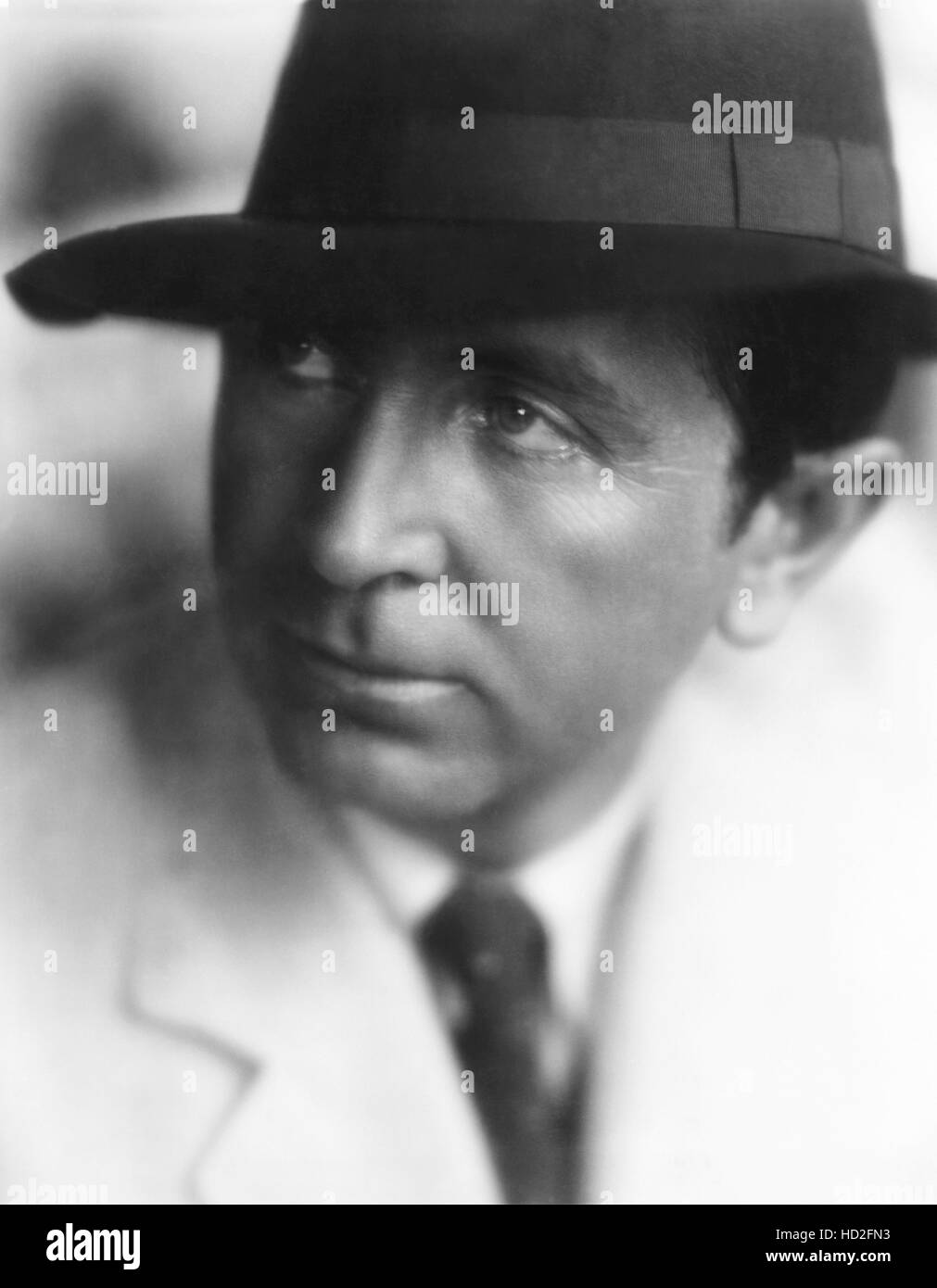 Malcolm St. Clair, Paramount Pictures portrait, ca. late 1920s Stock ...