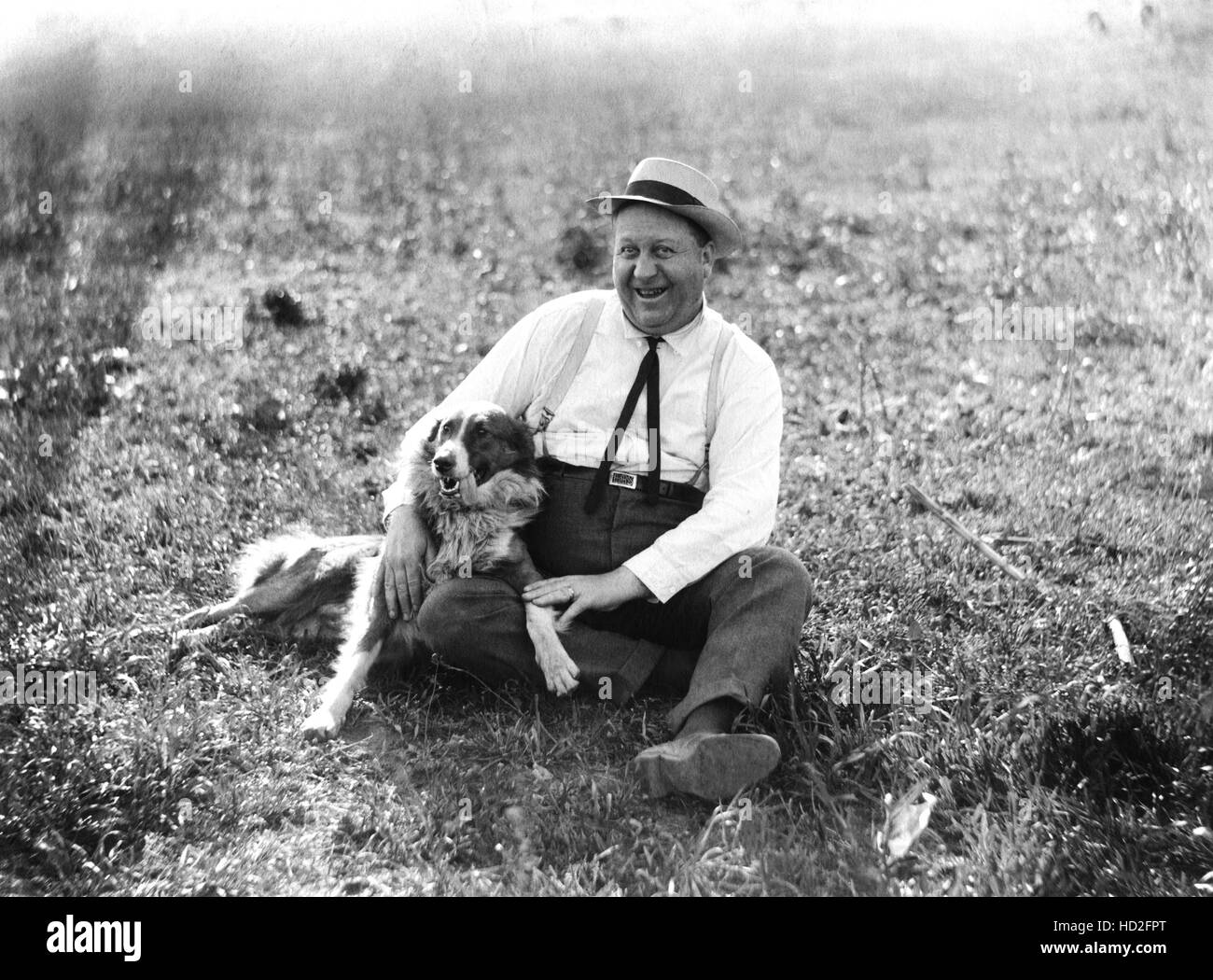 Mack Swain, with his dog, Ambrose, 1918 Stock Photo - Alamy