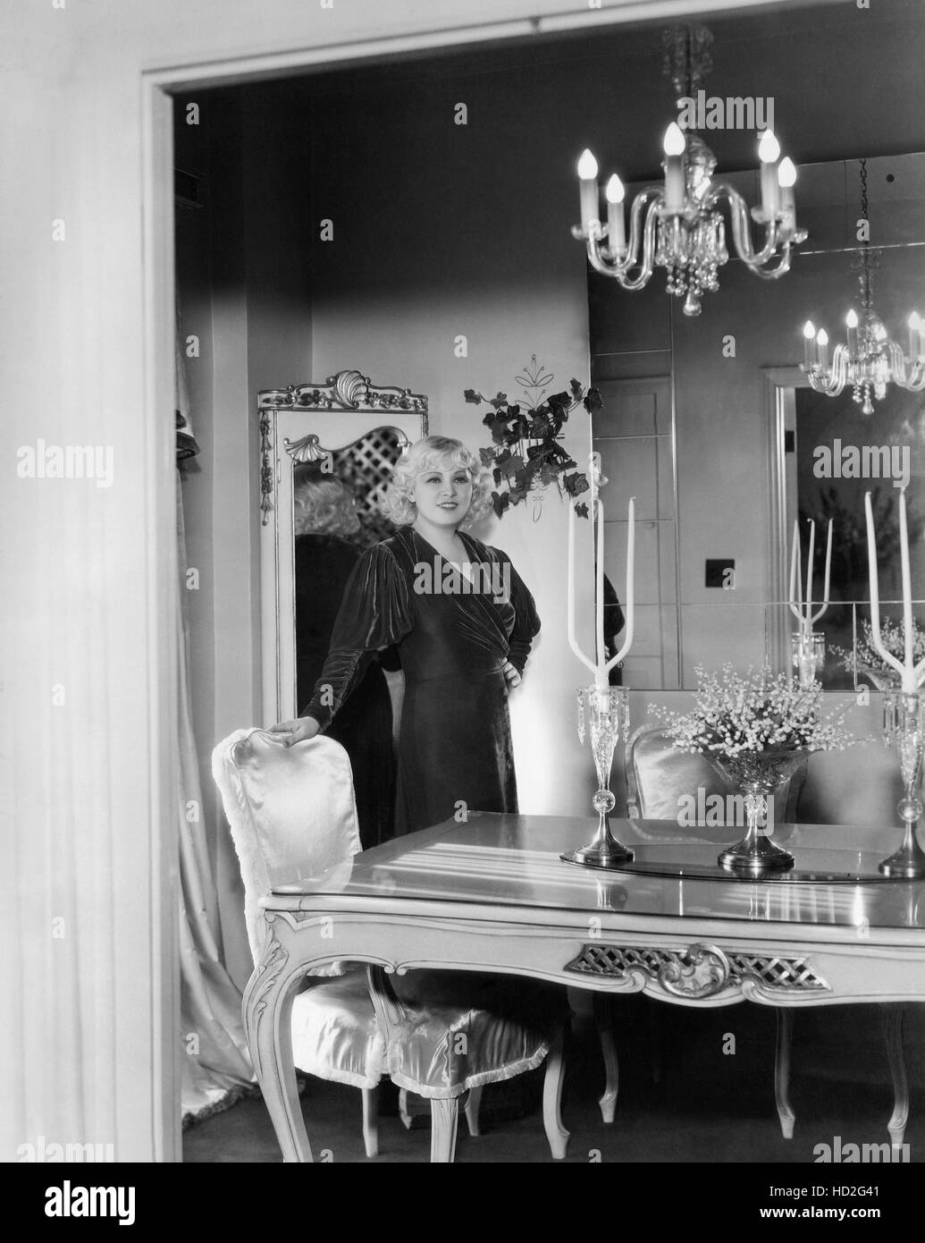 Mae West, in her Paramount dressing room, ca. 1933 Stock Photo - Alamy