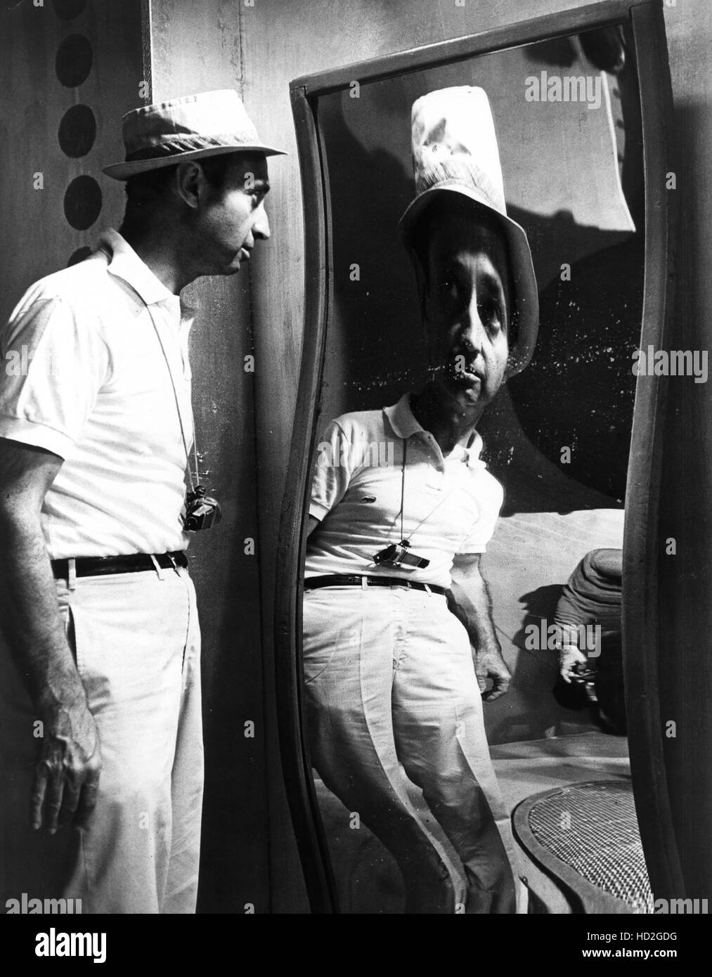 CAST A GIANT SHADOW, Director Melville Shavelson on set, 1966 Stock ...