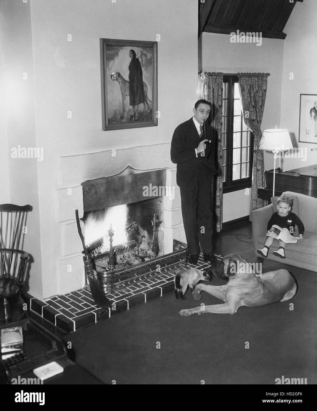 Mischa Auer and son Anthony in Auer's Hollywood Hills home, 1936 Stock ...