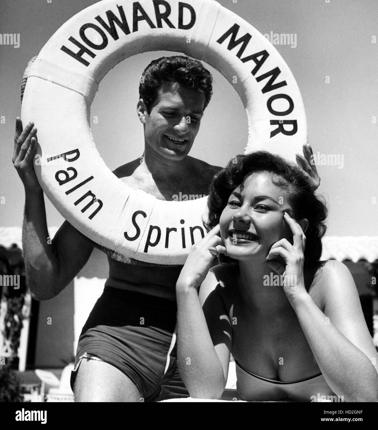 Hugh O'Brian, Mitzi Gaynor in Palm Springs, Ca., 1953 Stock Photo - Alamy