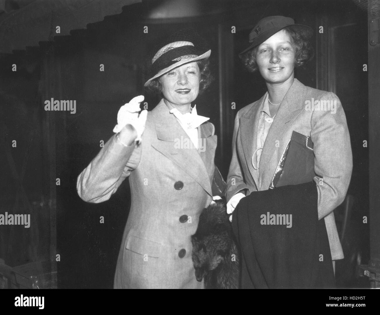 Billie Burke, Patricia Ziegfeld, arriving in New York, 1938 Stock Photo ...