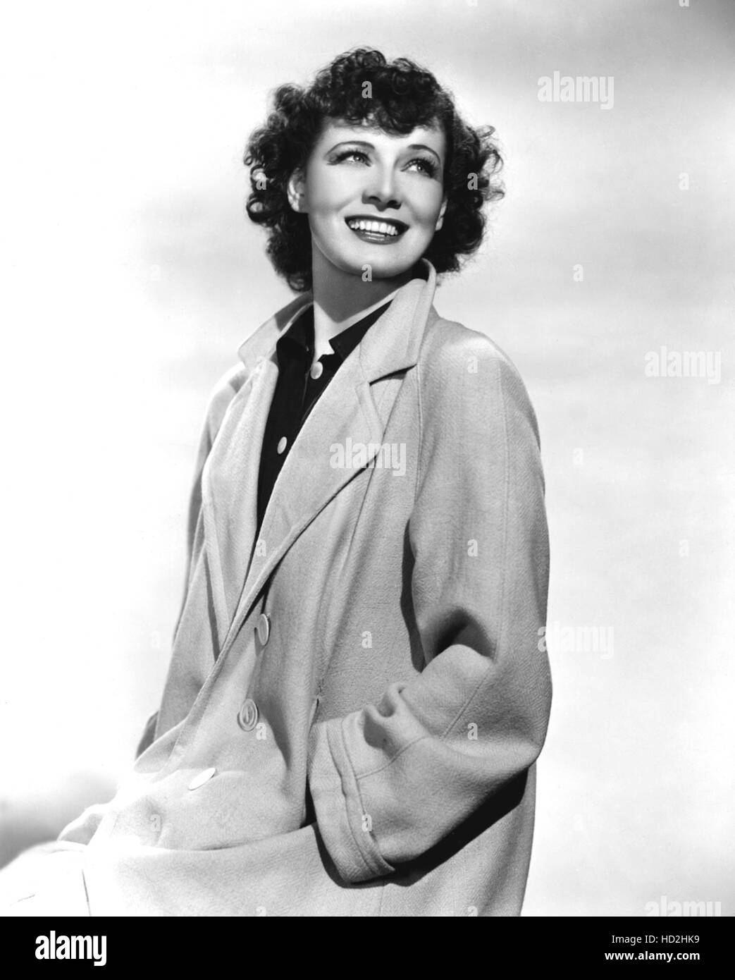 Penny Singleton (aka Dorothy McNulty), Warner Bros. studio portrait ca ...