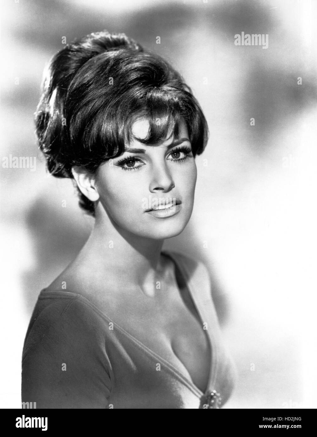 Raquel Welch 1960s Raquel Welch, Hollywood Sex Symbol Of The '60s And