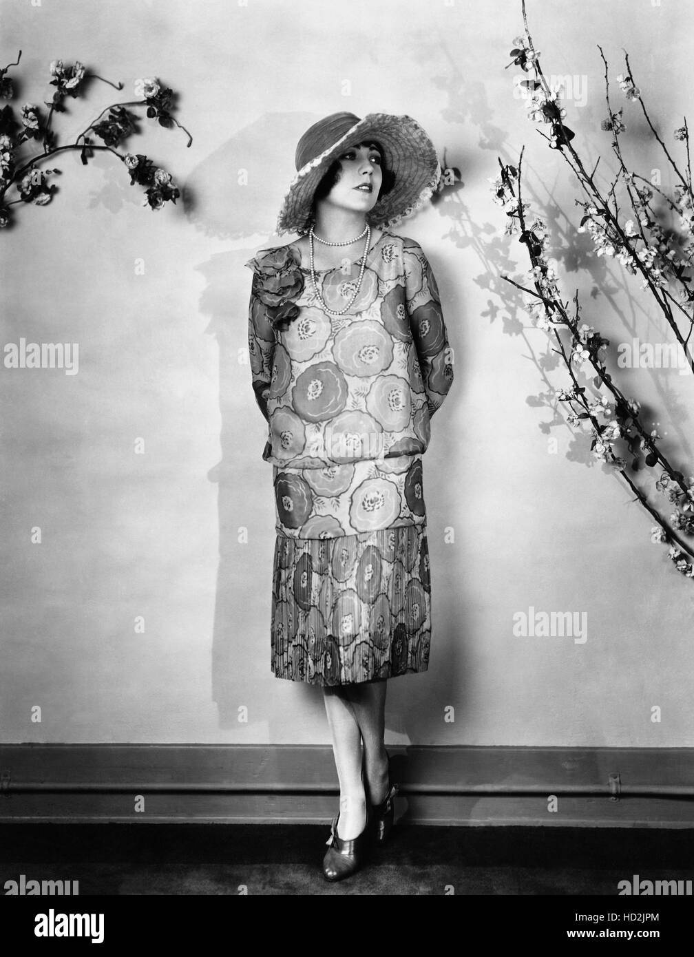 Renee Adoree, in a hand-painted chiffon frock with horsehair hat, 1928 ...