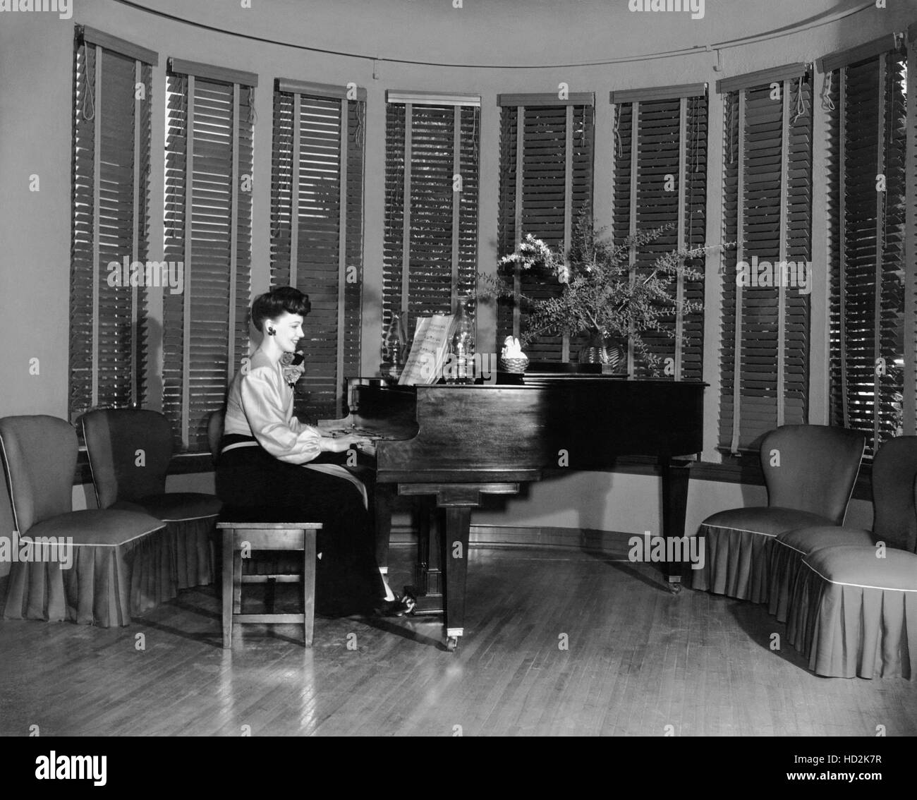 Signe Hasso, in her Hollywood home, 1945 Stock Photo - Alamy