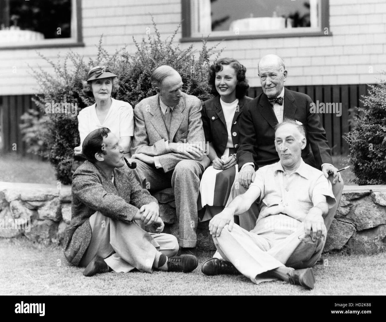 From left, playwright Sidney Kingsley, (seated), Grace George, Sinclair ...