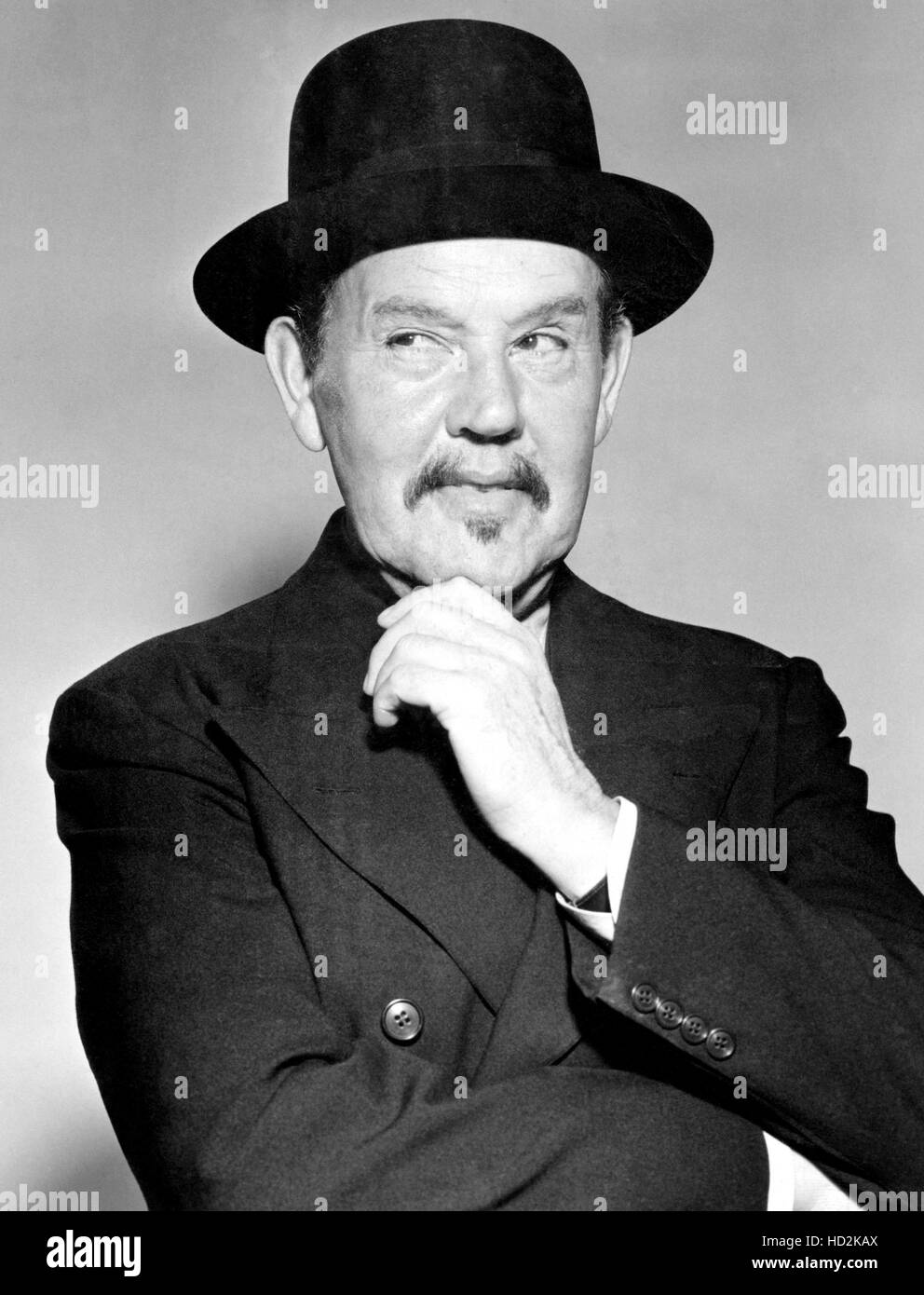 Sidney Toler, Charlie Chan publicity shot, ca. 1938 Stock Photo - Alamy