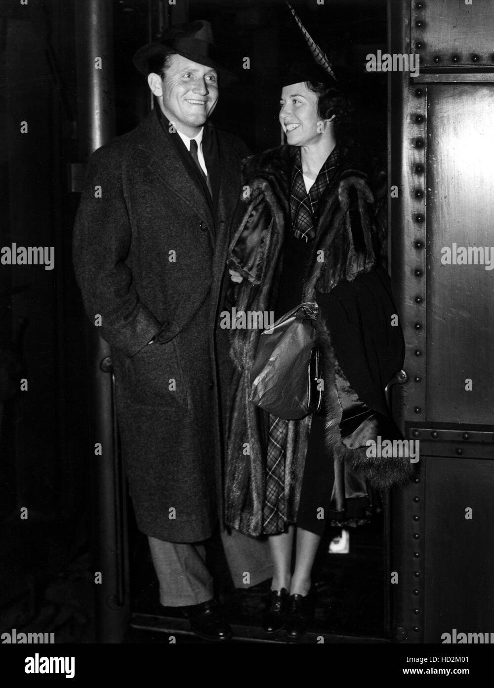 Spencer Tracy, Louise Tracy arriving in New York, 1937 Stock Photo - Alamy
