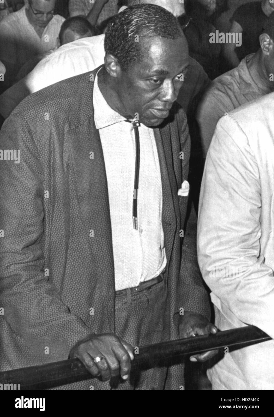 Stepin Fetchit (aka Lincoln Perry) appears in court on a DWI charge ...