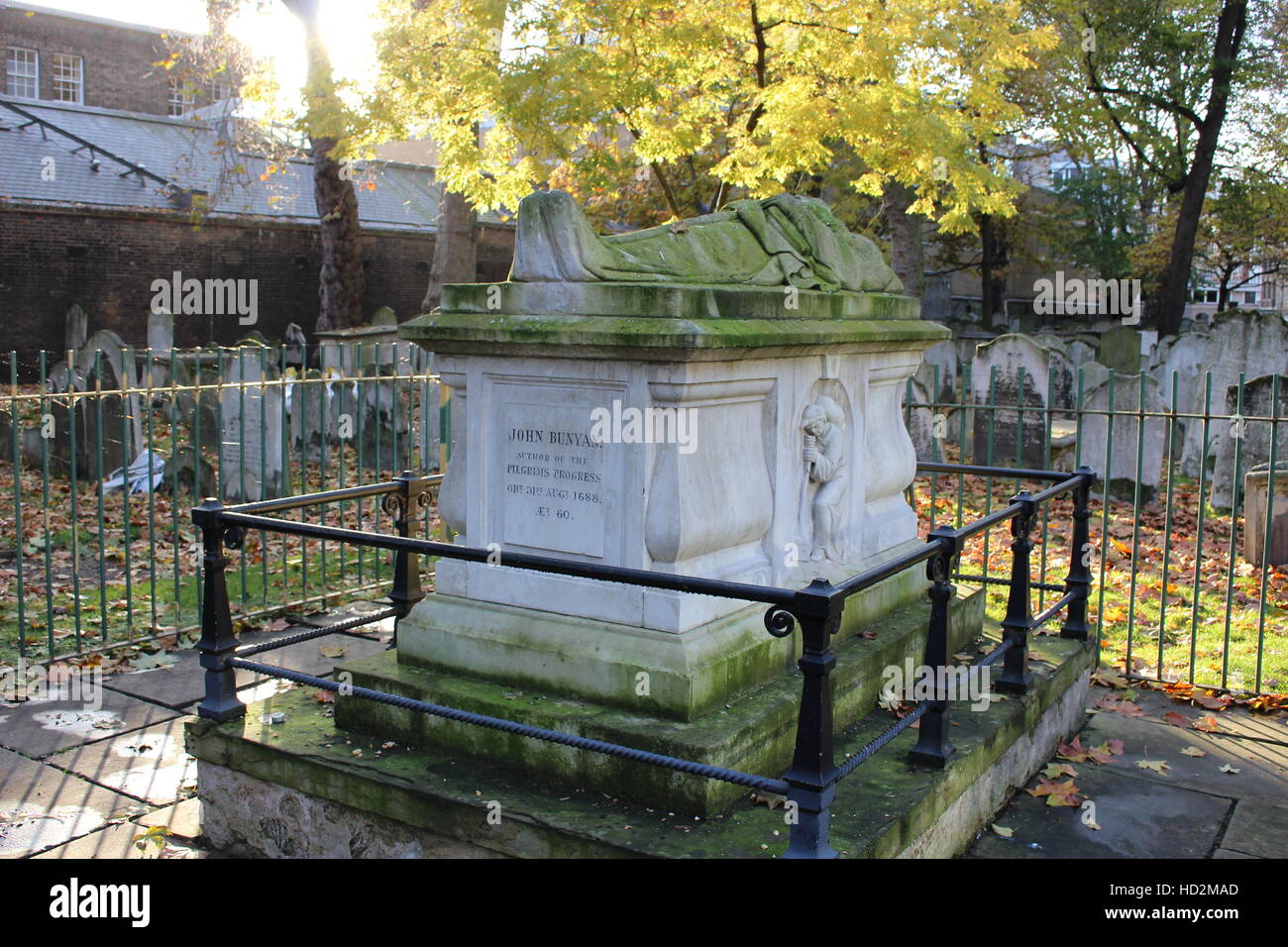 John Bunyan grave in Bunhill Fields burial ground, London Stock Photo ...