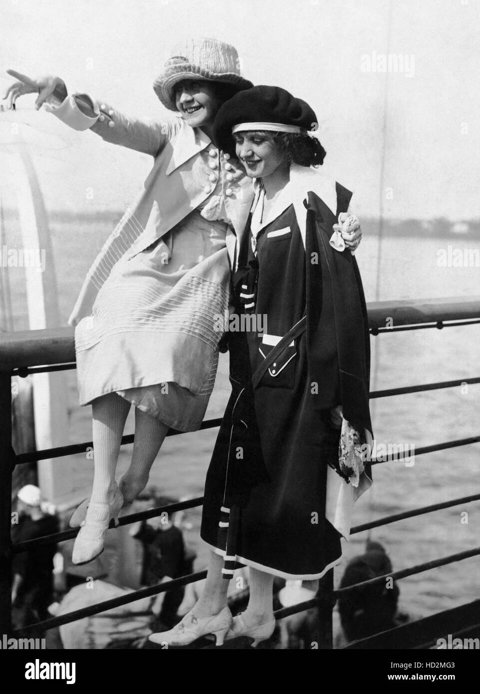 Silent movie star sisters Violet Mersereau, (left), Claire Mersereau ...