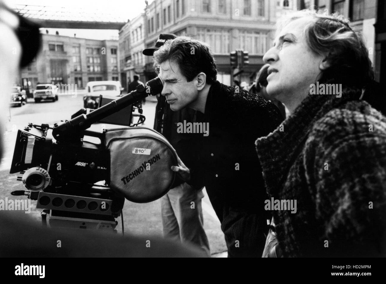 DICK TRACY, Warren Beatty, 1990, camera Stock Photo - Alamy