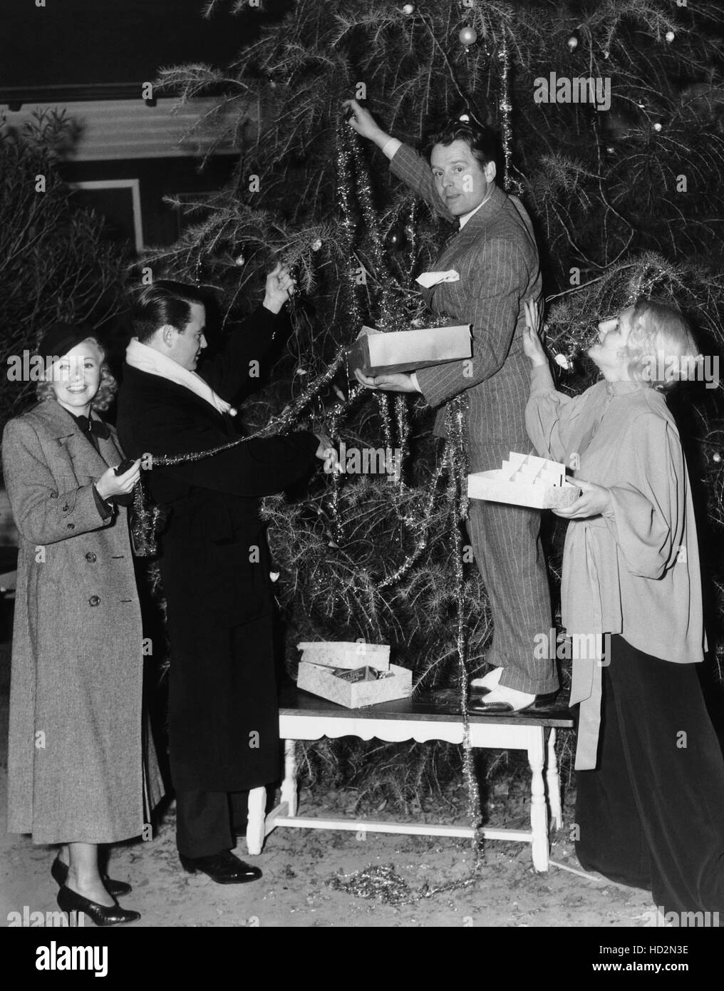 From left, Ginger Rogers, Lew Ayres, Wallace Ford, Martha Ford, at the ...