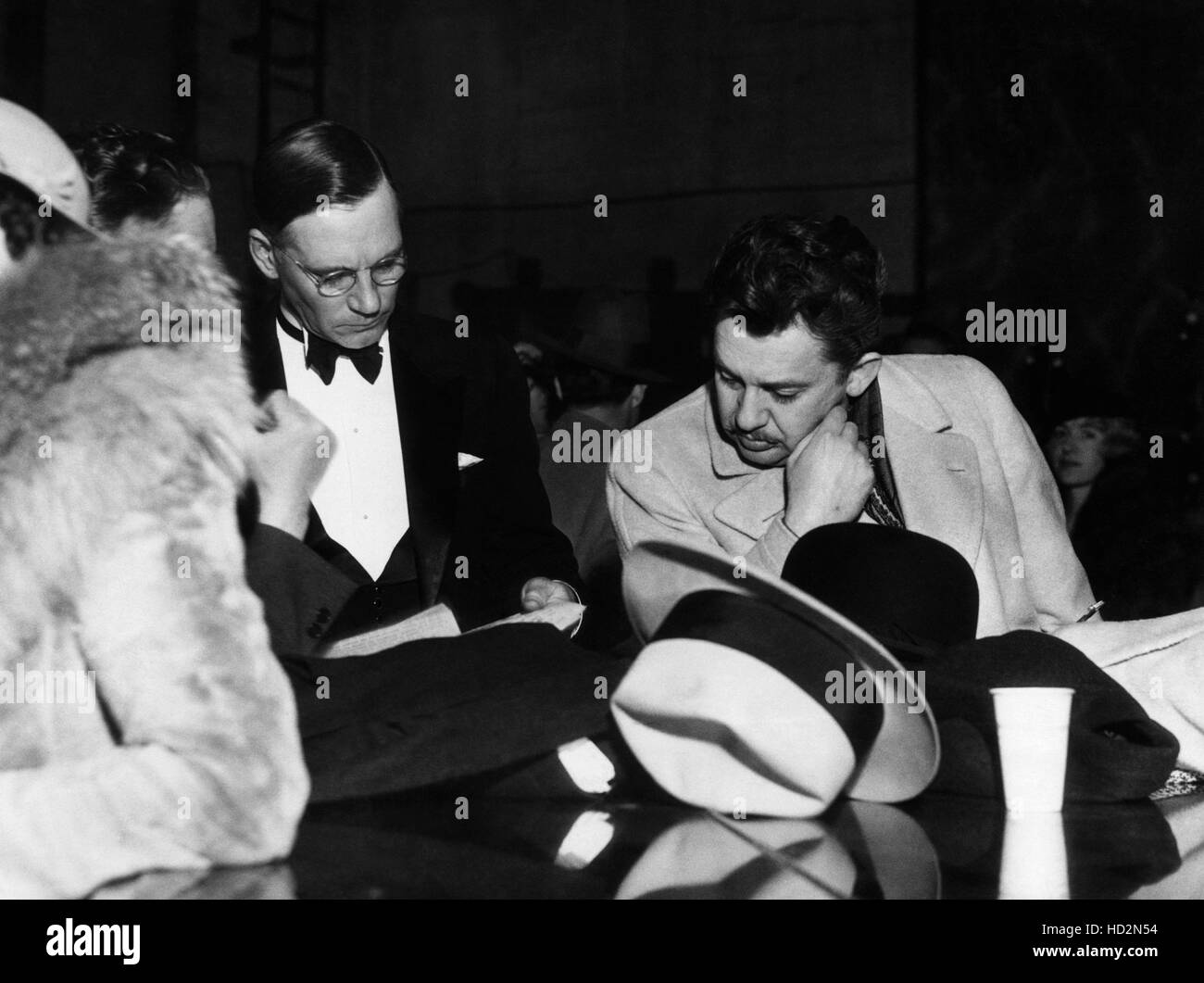 Walter Huston, Jean Hersholt, at Christmas benefit at Los Angeles ...