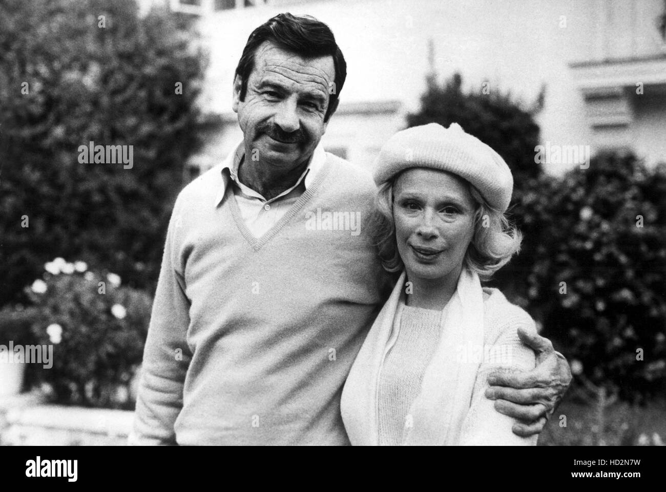 WALTER MATTHAU and wife CAROL SAROYAN MATTHAU at home, 1970s Stock ...