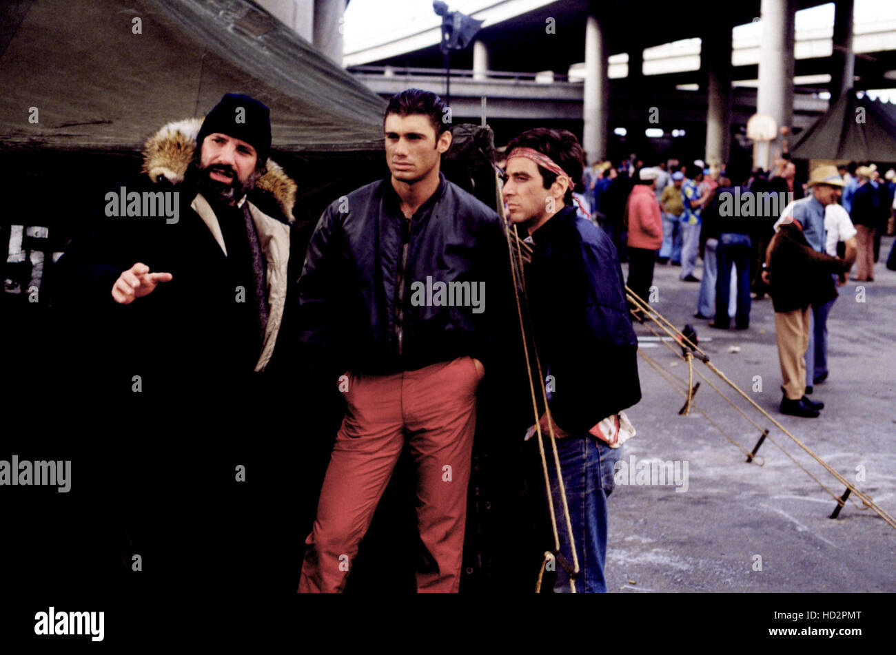 SCARFACE, director Brian De Palma, Steven Bauer, Al Pacino on set, 1983 ...