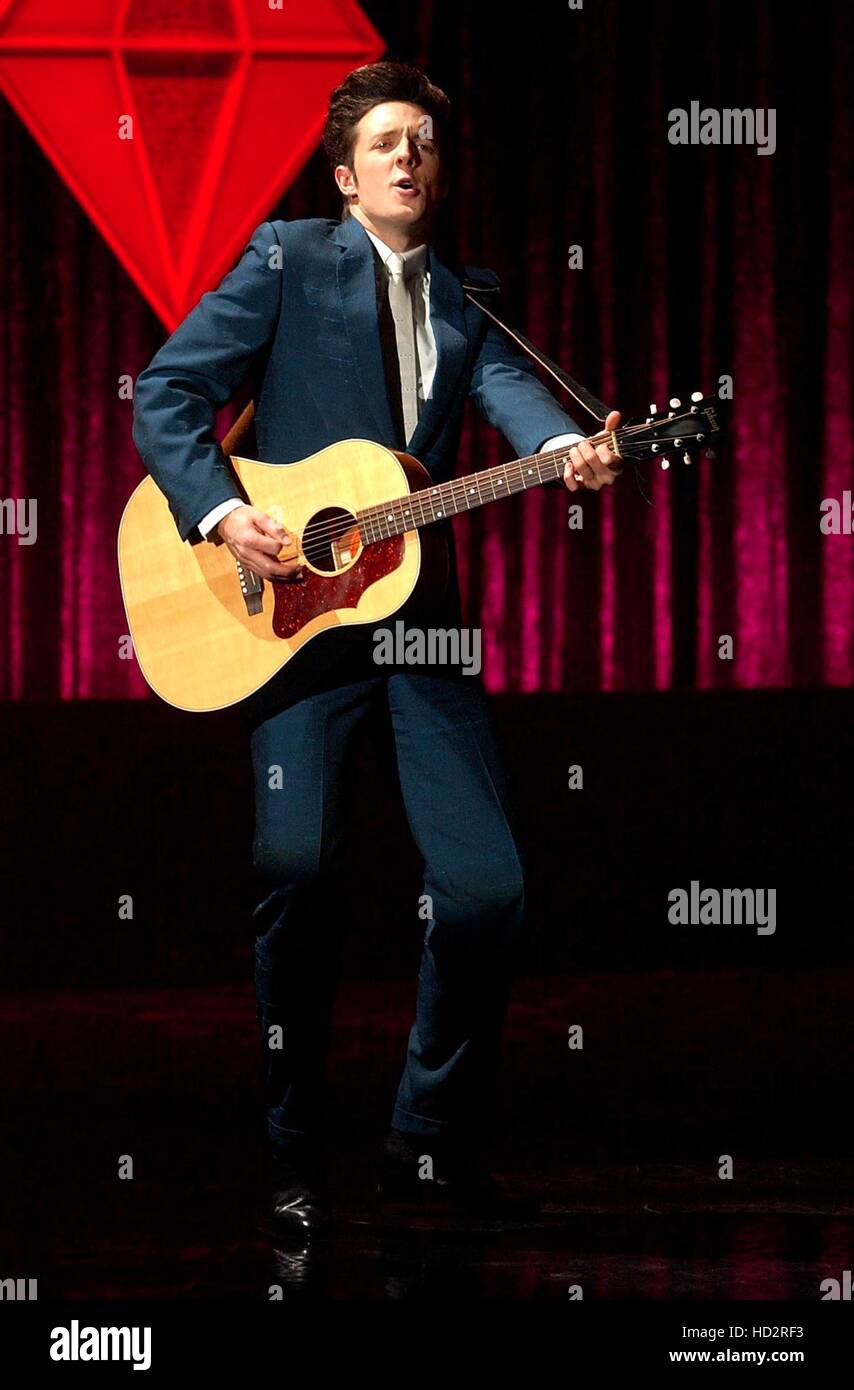 Jason Mraz Performing on 'American Dreams' as Singer Dion, Sunset Gower ...