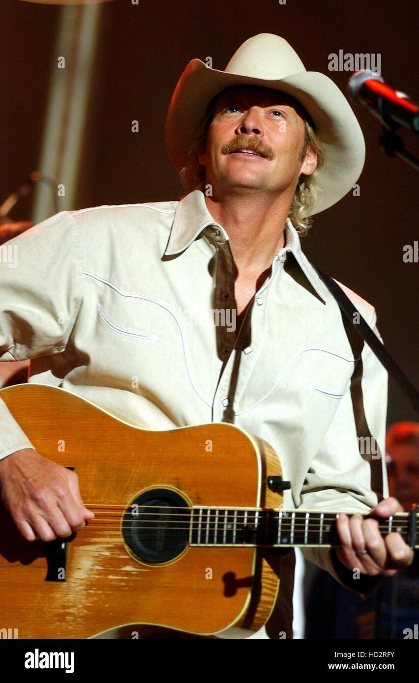 Alan Jackson rehearsing for the 35th Annual Academy of Country Music ...