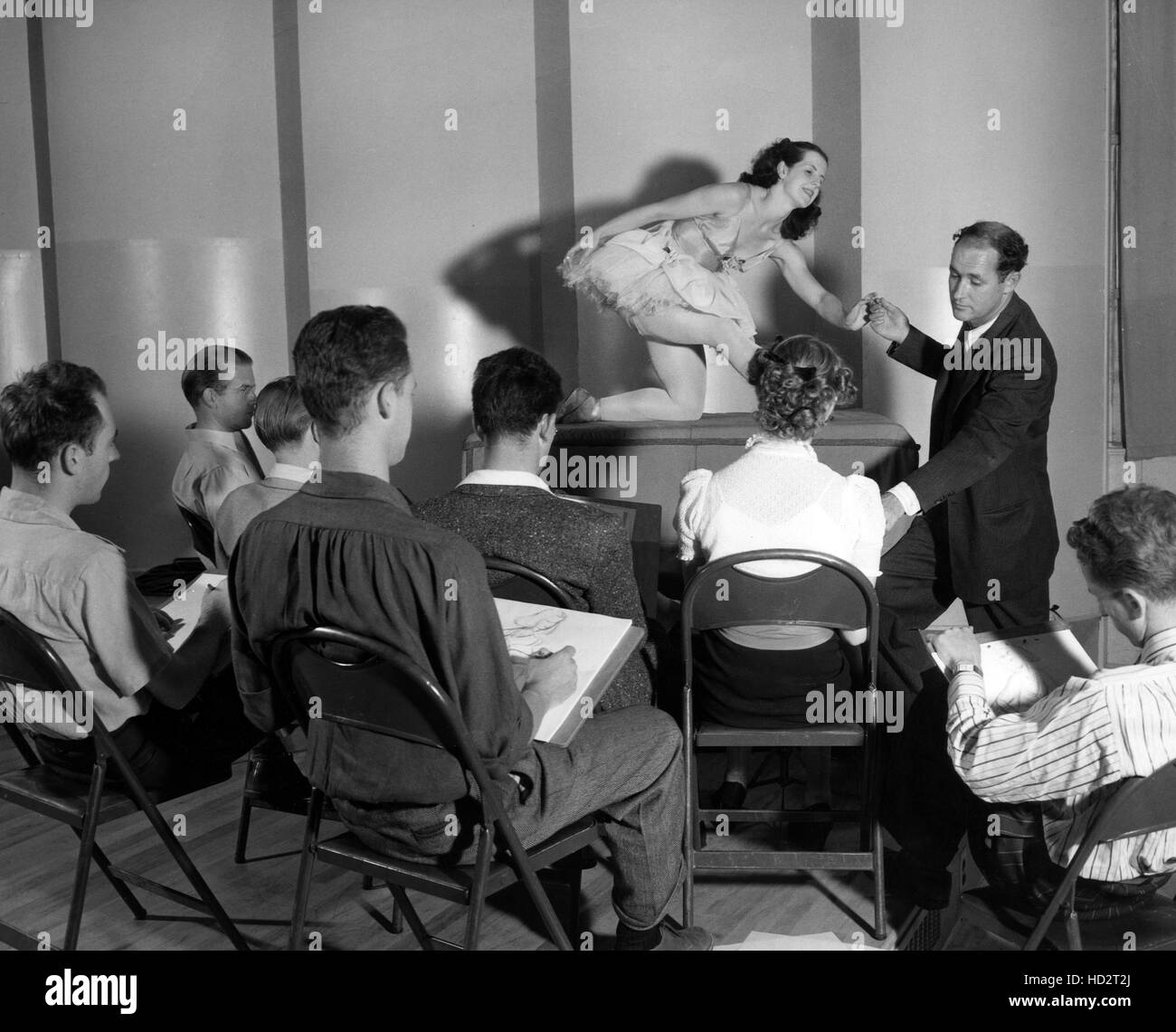 An art class session at the Walt Disney Studios - established Disney ...