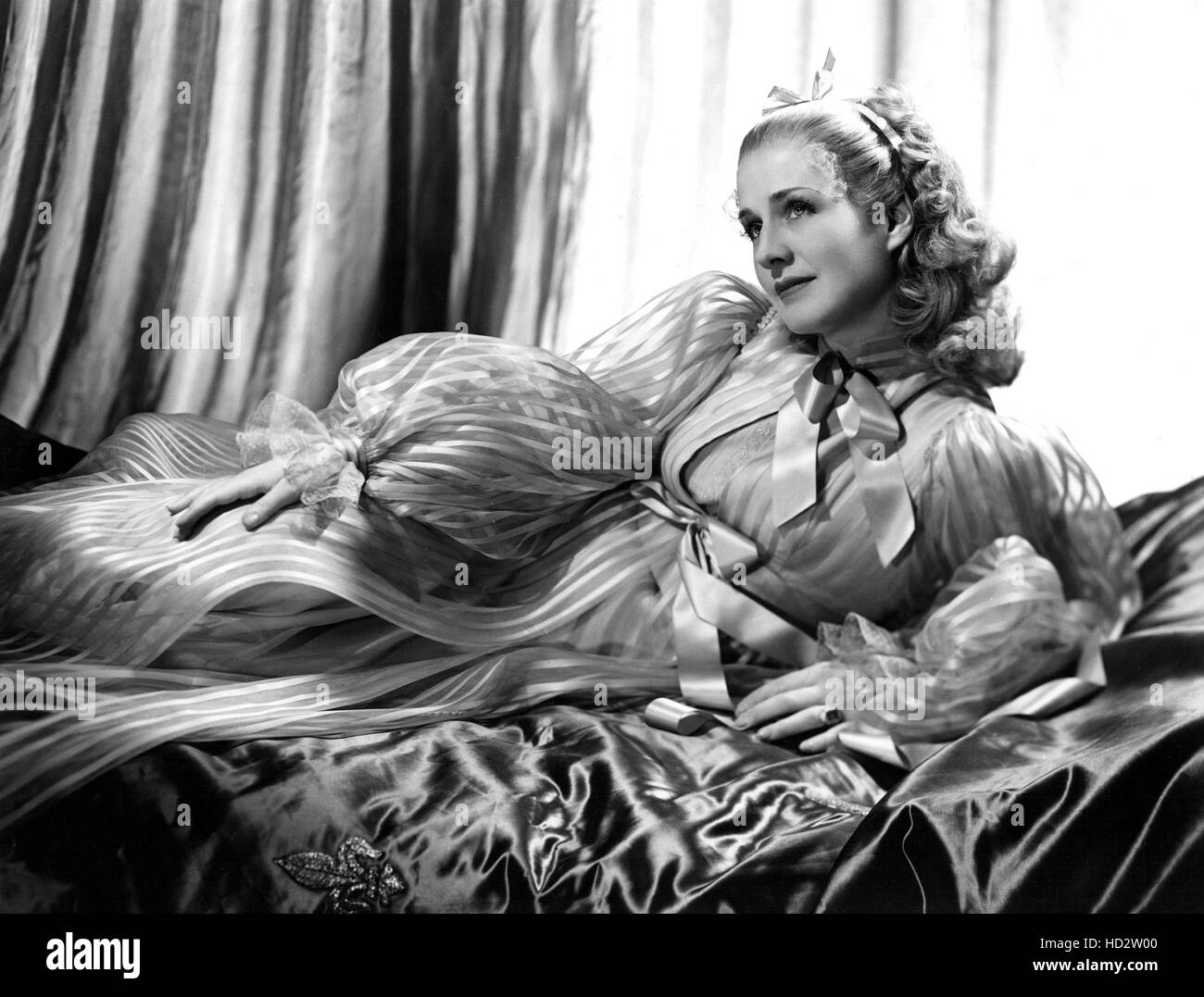 Norma Shearer, 1930s Stock Photo - Alamy