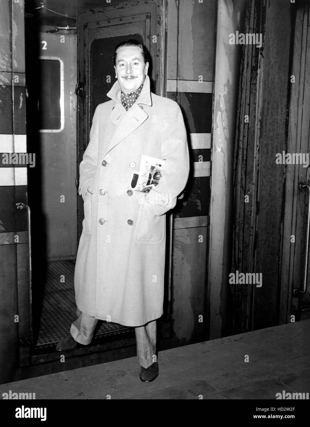 Reginald Gardiner arriving in New York for vacation, 1940 Stock Photo ...