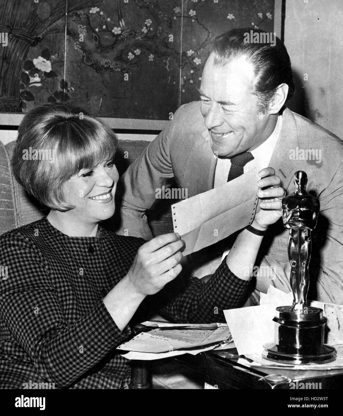 Rachel Roberts and husband Rex Harrison read telegrams congratulating ...