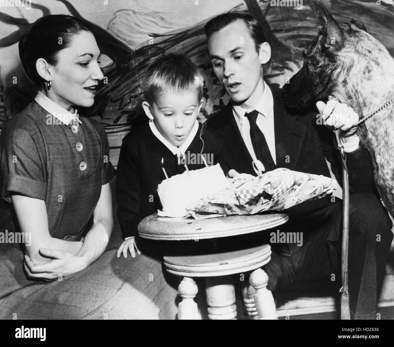 Three-year-old Richard Thomas, with his parents, dancers and New York ...