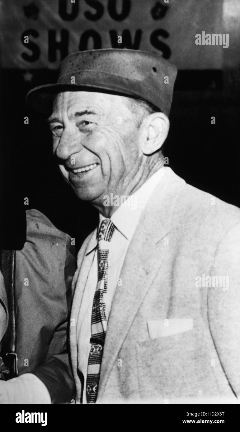 Roscoe Ates, on a USO tour, 1956 Stock Photo - Alamy