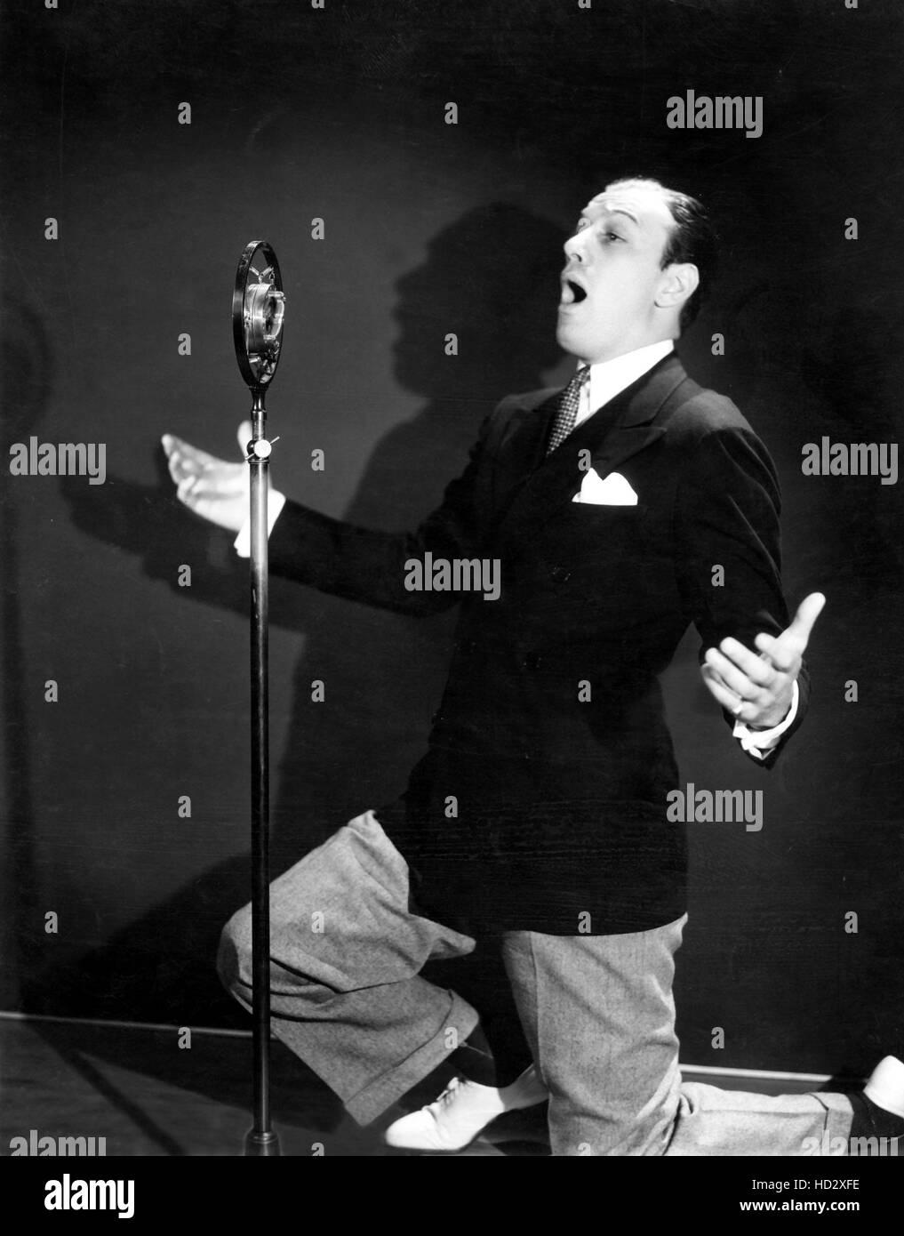 BROADWAY THRU A KEYHOLE, Russ Columbo, 1933 Stock Photo - Alamy