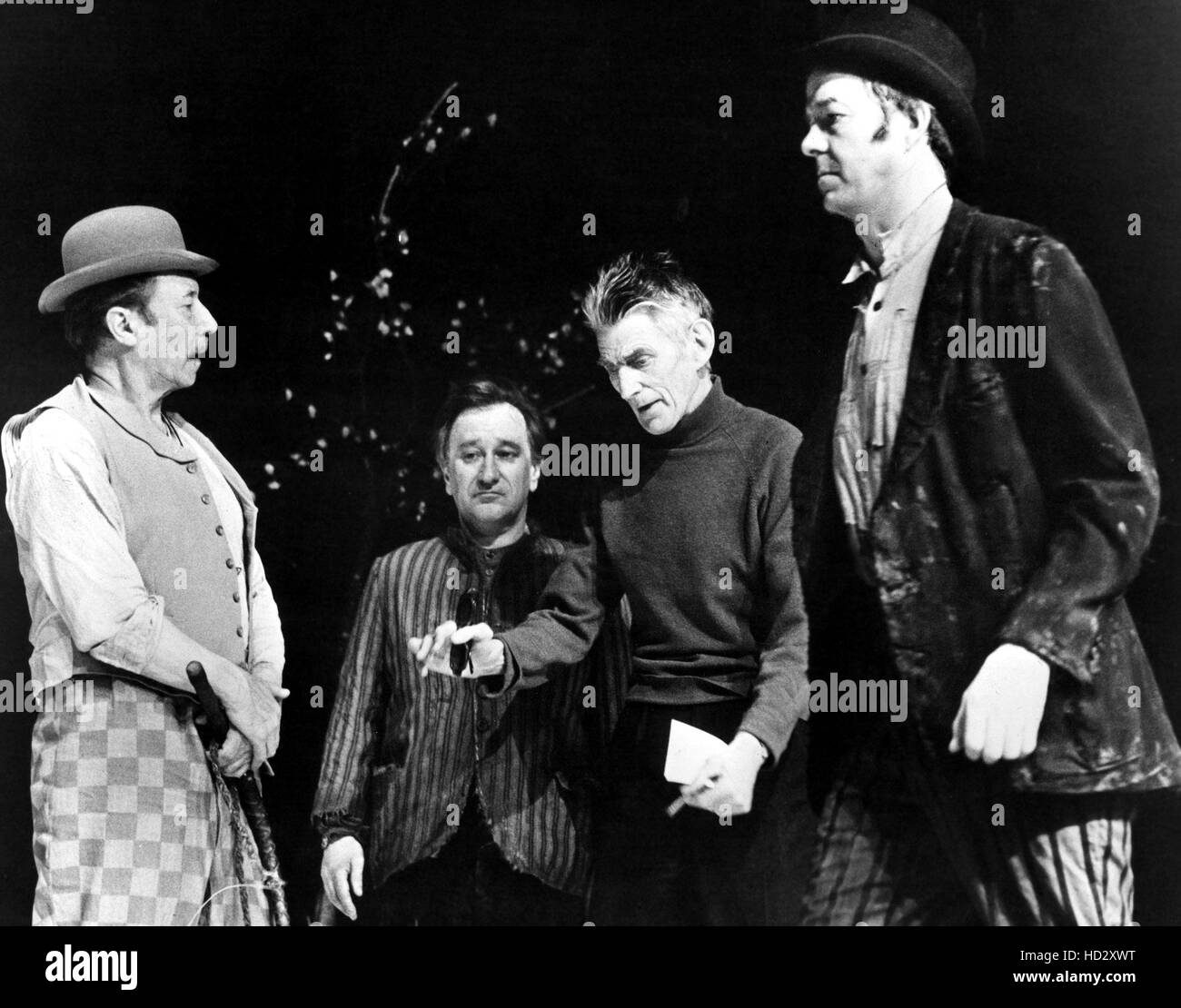 Samuel Beckett with the Berlin Schiller cast of WAITING FOR GODOT Stock ...