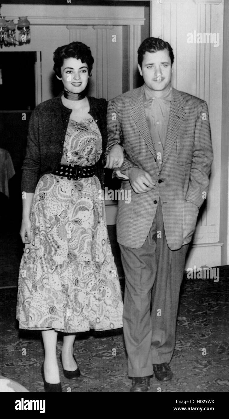 Suzan Ball (with husband Richard Long) tries out her new prosthetic leg ...